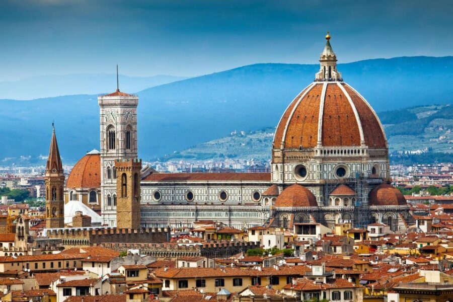 Florence: Capture the most Photogenic Spots with a Local - Analyzing the Value