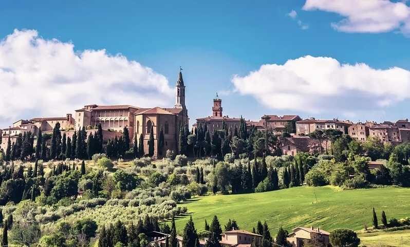 Florence: Montepulciano, Pienza, & Montalcino Private Trip - Exploring Montepulciano