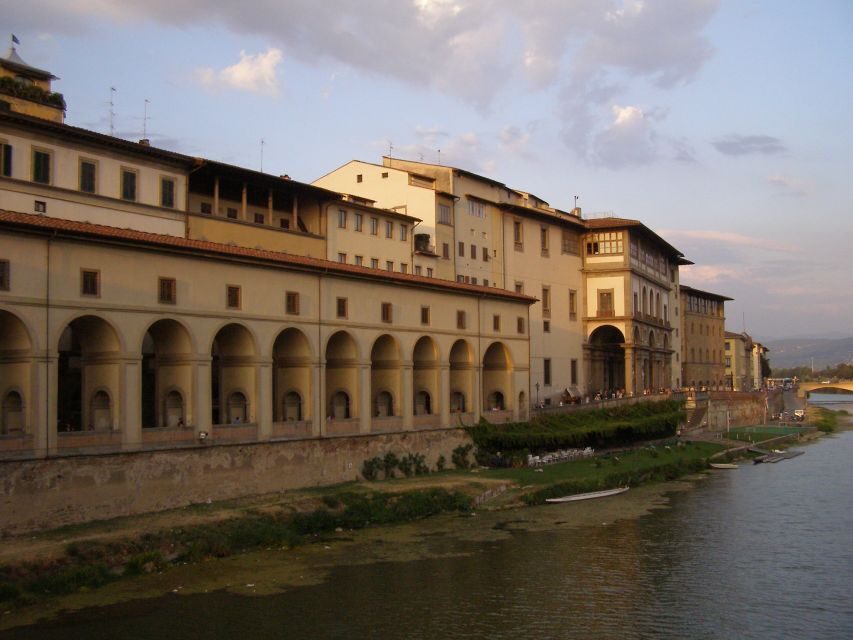 Florence: Ponte Vecchio Rafting Experience with Aperitif - The Experience’s Flow: From Start to Finish