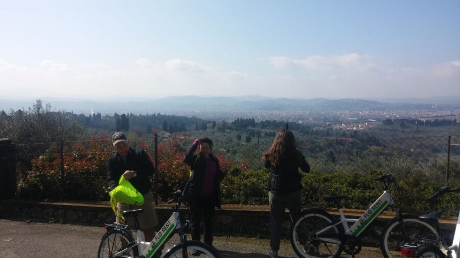 Florence: Private Electric Bike 2-Hour Tour of the Hills - From Hills to Sweet Treats: The Gelato Stop