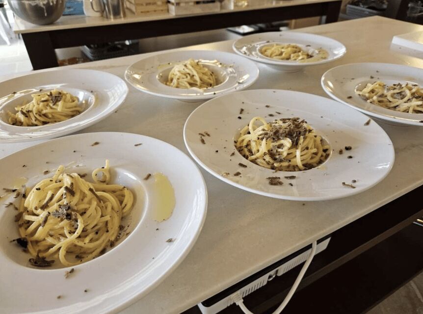 Florence: Sant'Ambrogio Market visit and Pasta Class - Exploring the Florence Experience