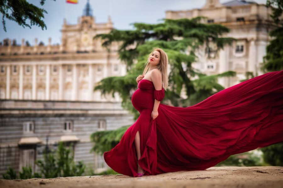 Flying Dress Photoshoot in Madrid - The Practical Side: Pacing, Group Size, and Cost