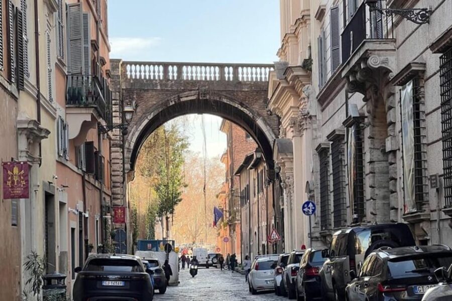 Food Tour -Jewish Ghetto & Trastevere Small group - Exploring the Jewish Ghetto: A Feast for the Senses and the Soul