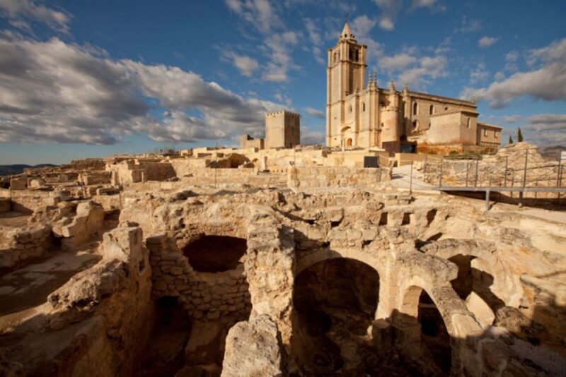 Fortaleza de la Mota Entrance Ticket with Audio Guide - Exploring Fortaleza de la Mota: A Complete Guide to Alcala la Real’s Landmark