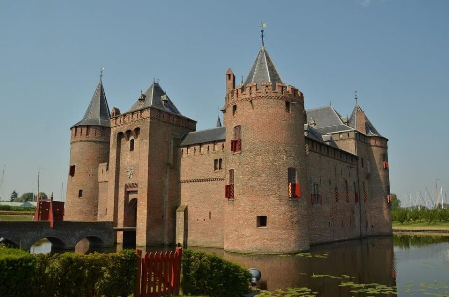 From Amsterdam: Muiderslot and De Haar Castle Tour - FAQs