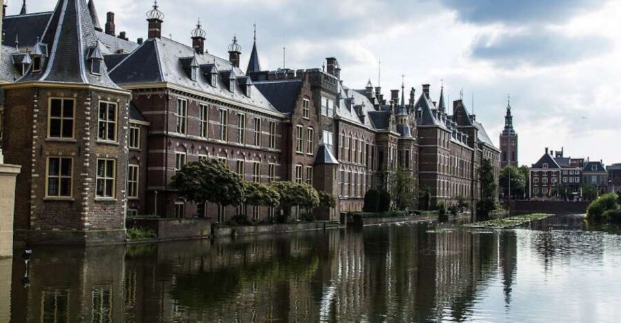 From Amsterdam: The Hague and Delft Sightseeing Tour - Who Is This Tour Best For?