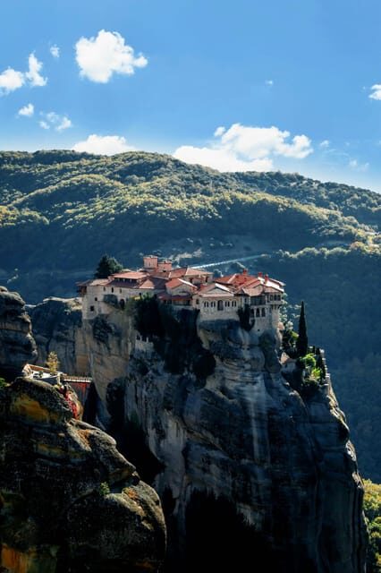 From Athens: 2-Day Delphi and Meteora Chinese Tour Guide - The Practicalities and Value