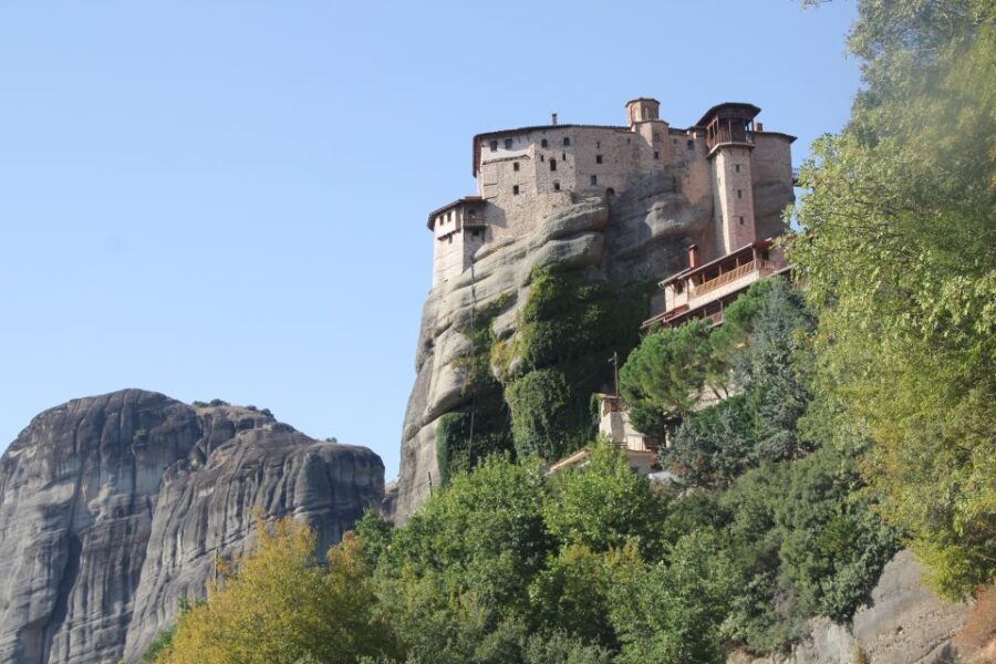 From Athens : Full Day Meteora Hike Tour & Monastery Visit - Exploring the Mystique of Meteora: The Itinerary