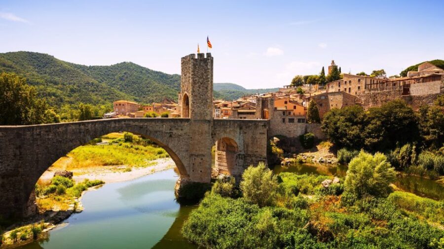 From Barcelona: Besalú & Medieval Towns Tour w/ Hotel Pickup - A Step-by-Step Breakdown of the Itinerary