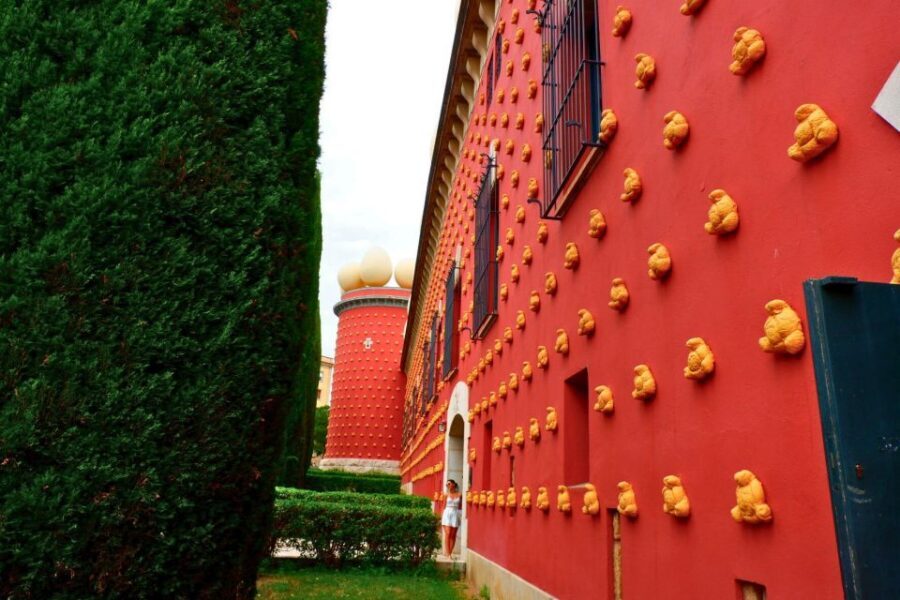From Barcelona: Dalí and Medieval Girona Private Day Trip - An In-Depth Look at the Tour Experience