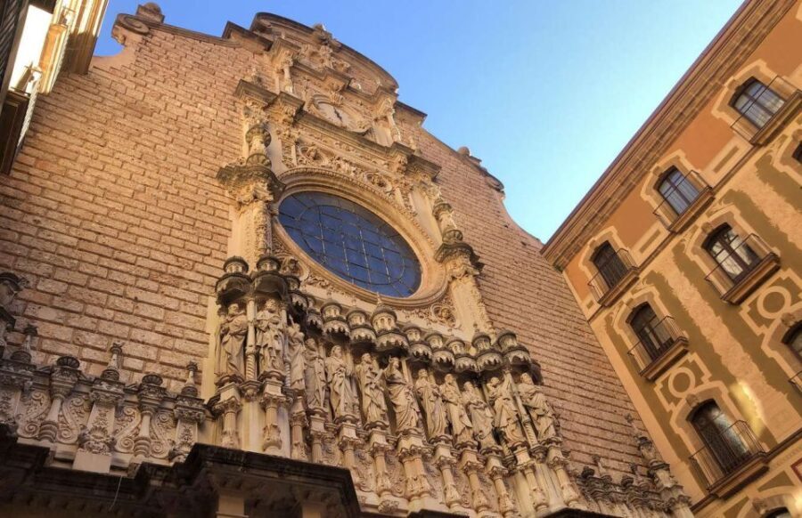From Barcelona: Montserrat Private Day Trip With Pickup - What’s Included & What to Keep in Mind