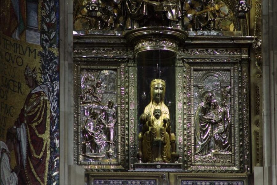 From Barcelona: Private Half-Day Bus Trip to Montserrat - Free Time to Explore and Personalize Your Visit