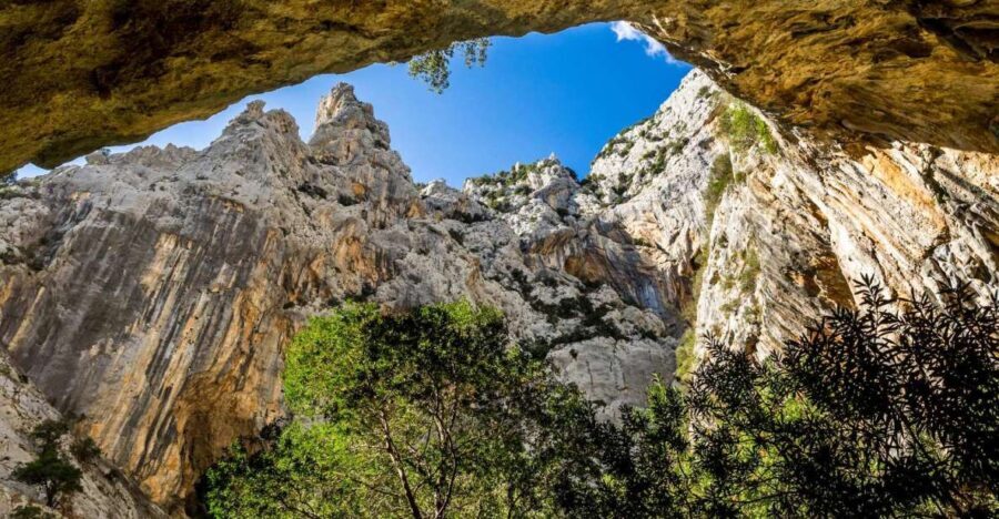 From Cala Gonone: Gorropu hiking with lunch - The Lunch Experience
