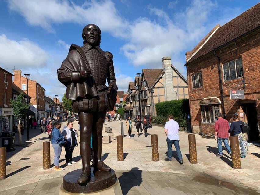 From Cambridge: Guided day trip to Stratford & The Cotswolds - The Journey to the Cotswolds