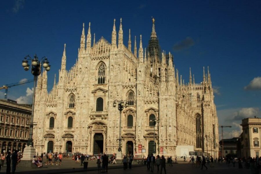 From Cannobio: Day Trip to Milan - Key Points