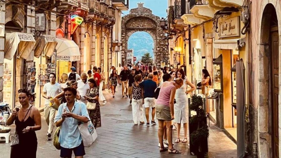 | FROM CATANIA| Taormina , Isola Bella and Castelmola [PRIVATE TOUR]. - Assessing the Value