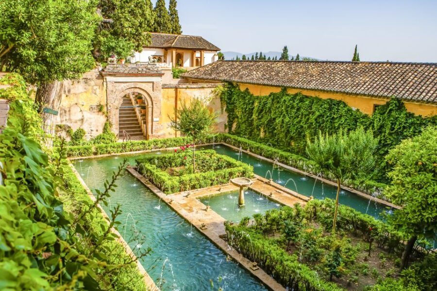 From Costa del Sol: Granada, Alhambra + Nasrid Palaces Tour - The Itinerary: A Deep Dive