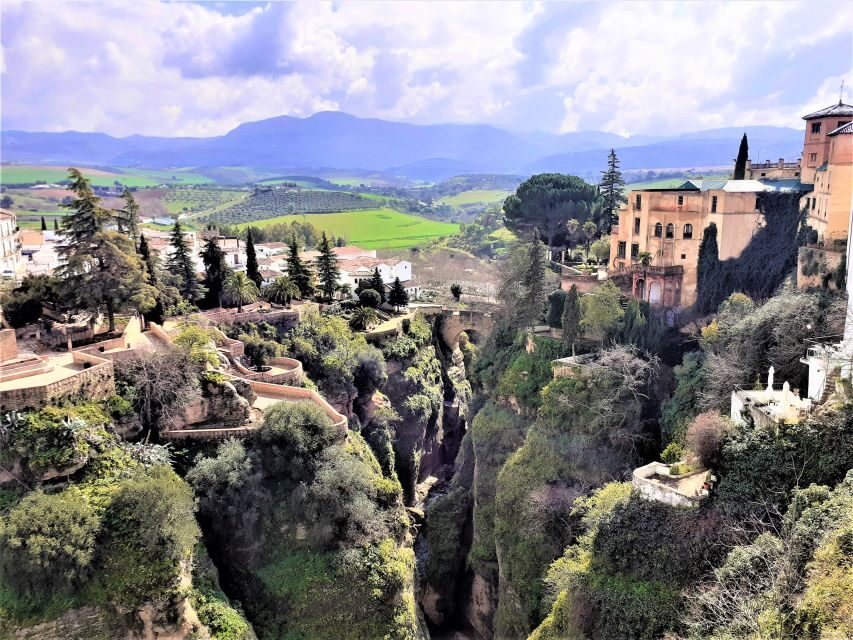 From Costa del Sol: Private Ronda Tour - A Closer Look at the Itinerary and Highlights