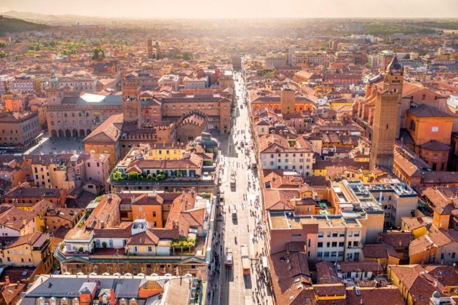 From Florence: Bologna Private Day Tour with Lunch - The Itinerary Breakdown