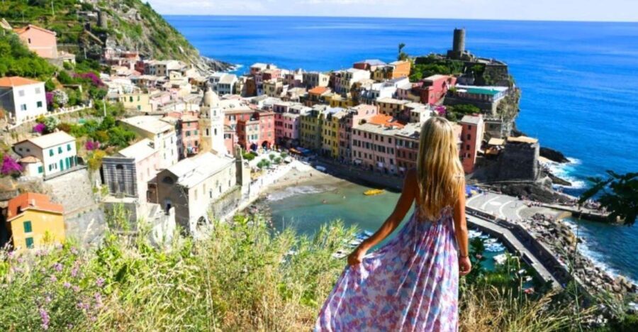 From Florence: Day Trip to Cinque Terre - Exploring Riomaggiore: The Gateway to Cinque Terre