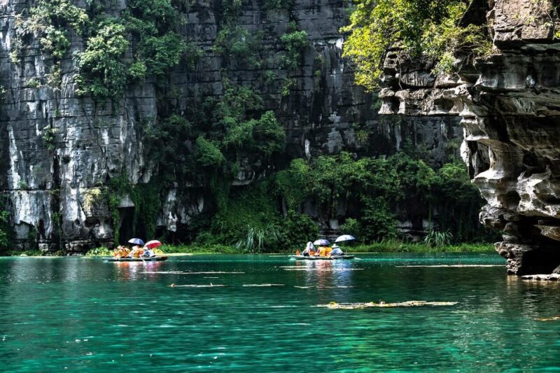 From Ha Noi: Hoa Lu  Tam Coc/ Trang An - Key Points