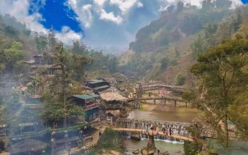 From Hanoi: 2-Day Sapa-Cat Cat-Ham Rong Mountain by Bus - Key Points