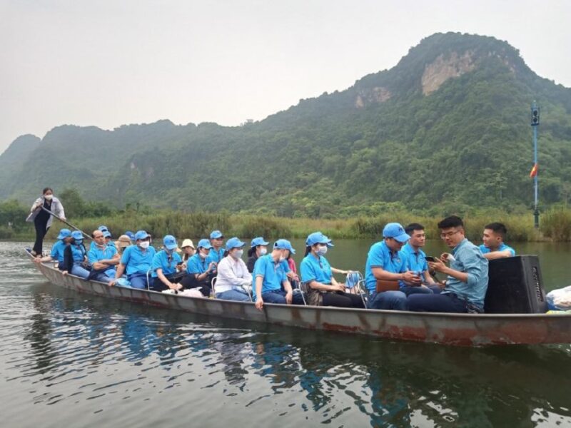 From Hanoi: Perfume Pagoda Tour and Yen Stream Boat Ride - Key Points