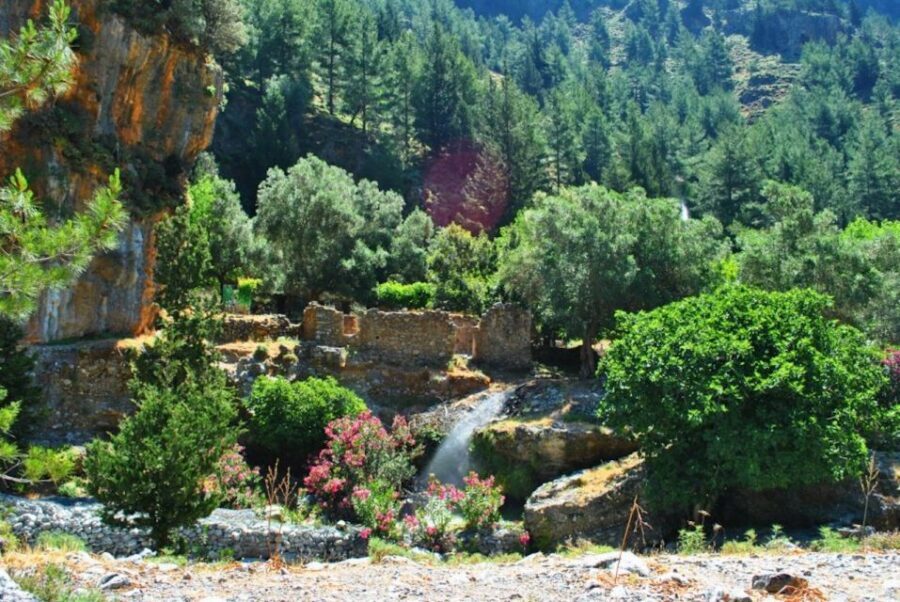 From Heraklion: Samaria Gorge & Agia Roumeli Hiking Day Trip - An In-Depth Look at the Samaria Gorge & Agia Roumeli Day Trip