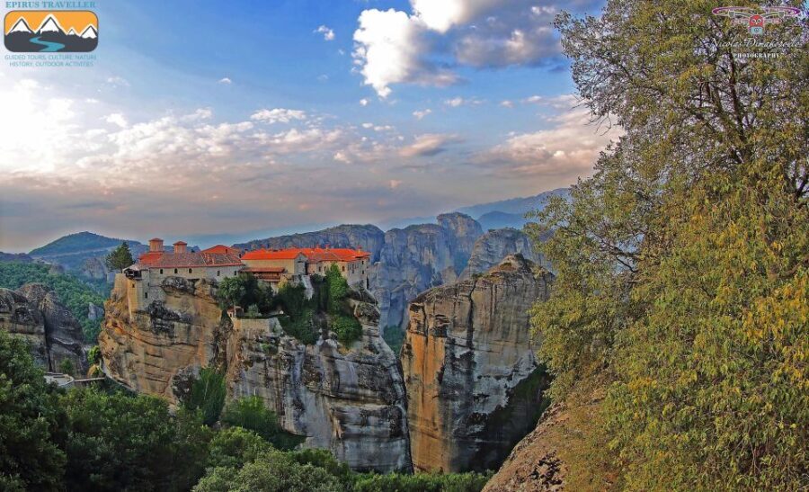 From Ioannina all day tour to Meteora rocks & Monasteries - The Setting and What Makes Meteora Special