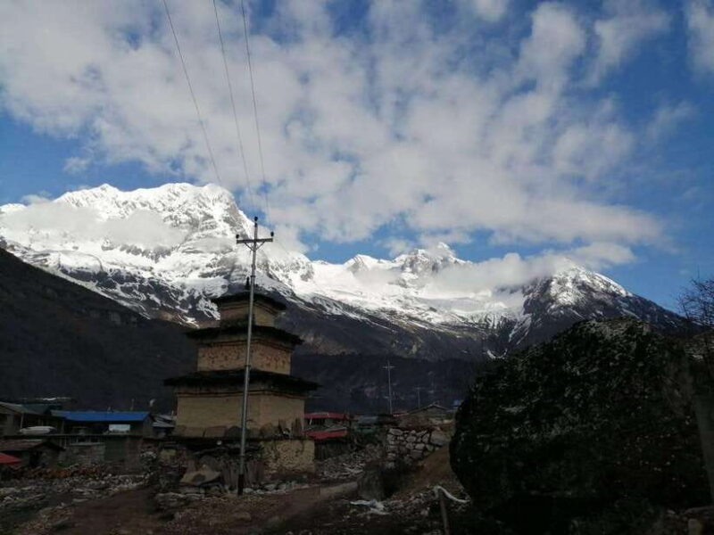 From Kathmandu: 14-Day Manaslu Circuit Trek with Guide - Key Points