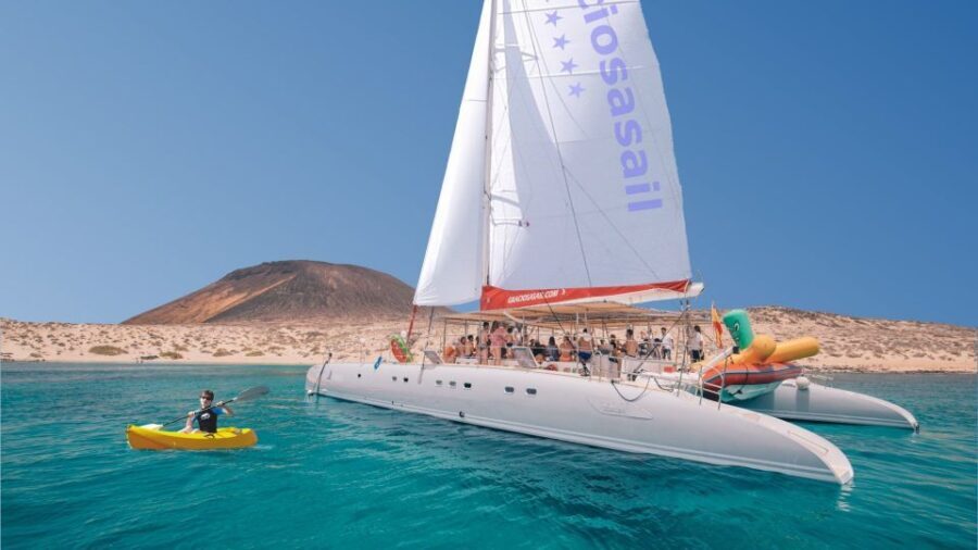 From Lanzarote: Sailing Day Trip Around La Graciosa - The Itinerary: What to Expect