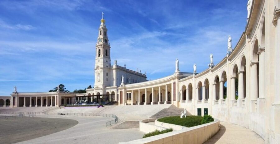 From Lisbon: Fatima, Nazare, and Obidos Day Trip - A Day Filled with Iconic Sights and Authentic Flavors
