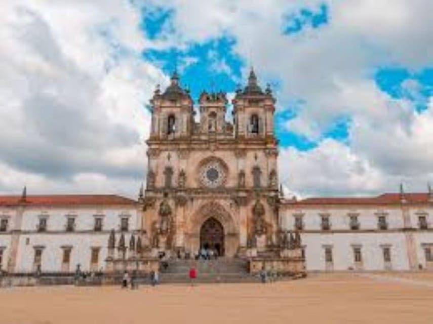 From Lisbon: Medieval Tour, Batalha, Tomar, Alcobaça, Óbidos - The Sum Up