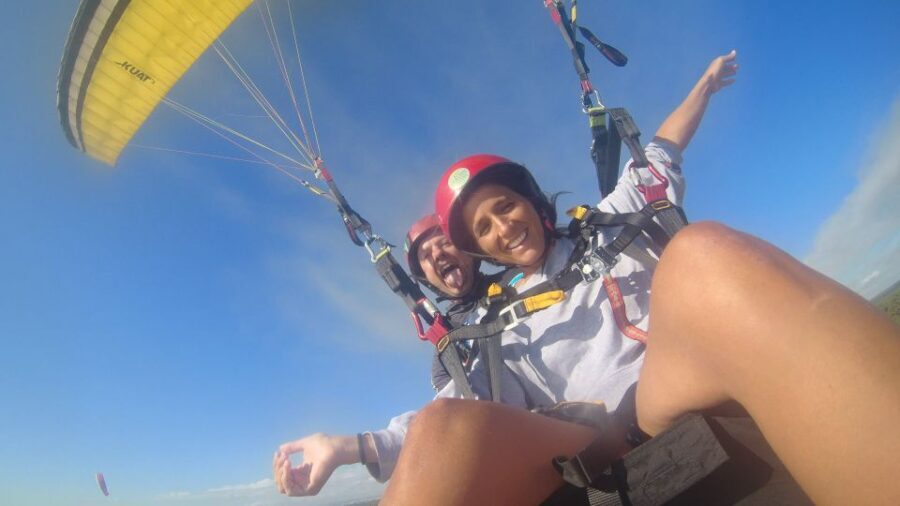 From Lisbon: Paragliding Flight with Transfers - An In-Depth Look at the Paragliding Experience