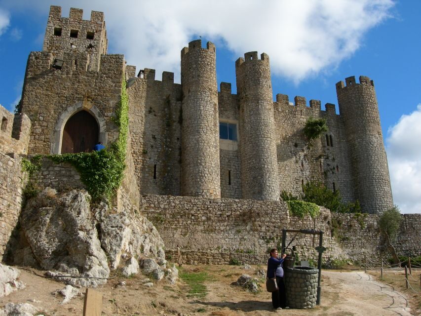 From Lisbon: Town-Hopping Transfer to Porto - Transport and Group Dynamics