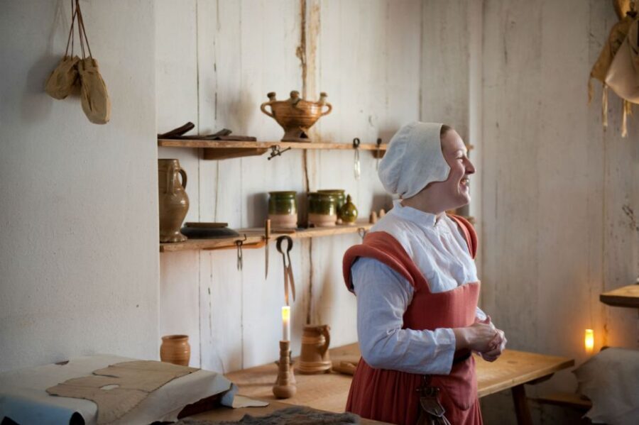 From London: Shakespeares Stratford and Cotswolds Tour - Transportation and Comfort