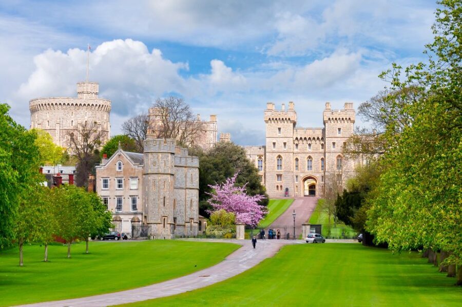 From London: Stonehenge, Windsor and Salisbury Guided Tour - Who Should Consider This Tour?