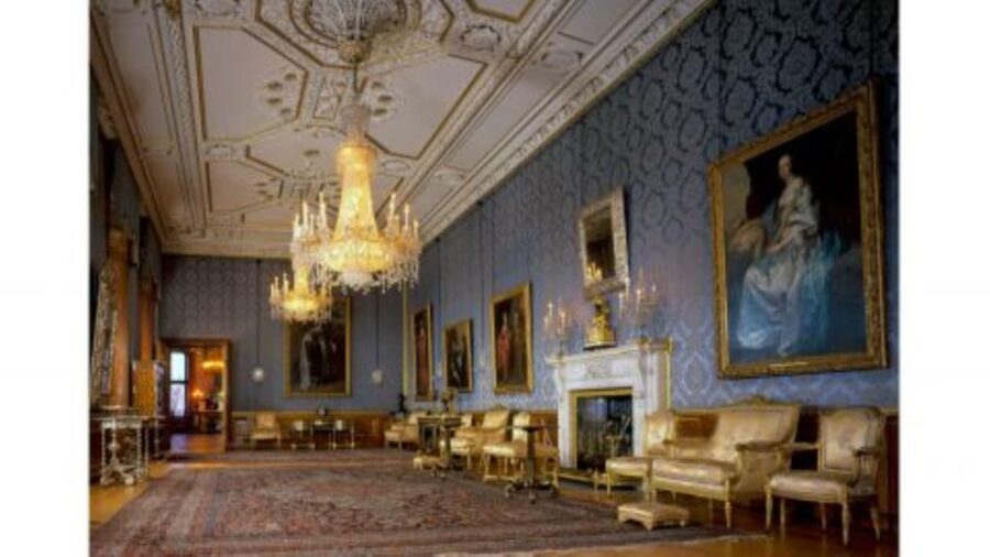 From London: Windsor, Stonehenge & Bath Private Car Tour - Transportation, Timing, and Group Size