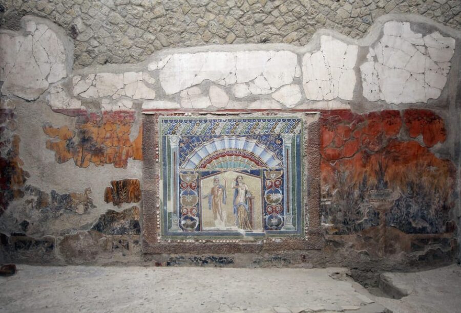 From Naples: Herculaneum VIP Small Group Tour - The Herculaneum Experience in Detail