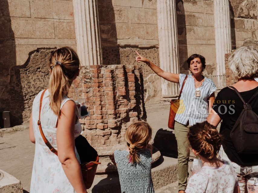 From Naples: Pompeii & Herculaneum with Archaeologist Guide - The Value of Guided, Small-Group Tours