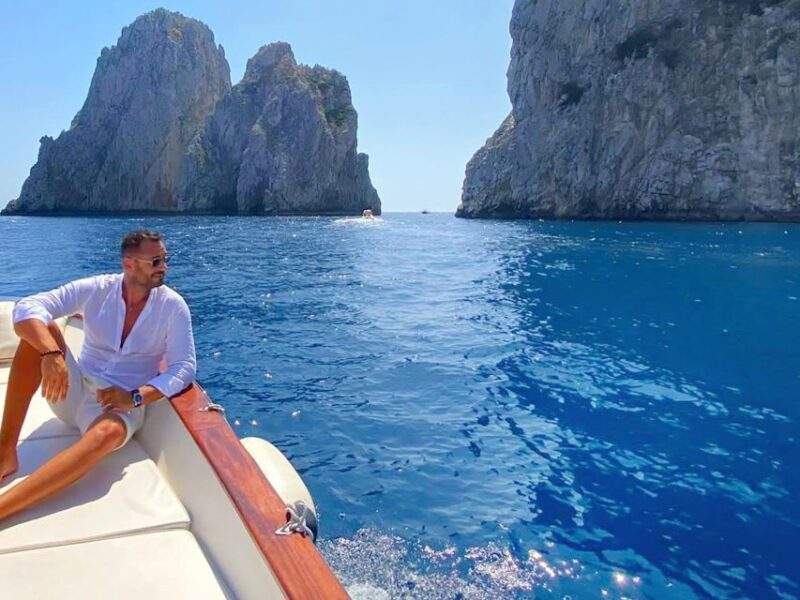 From Napoli to Capri: A Historical Journey through Italy - Key Points