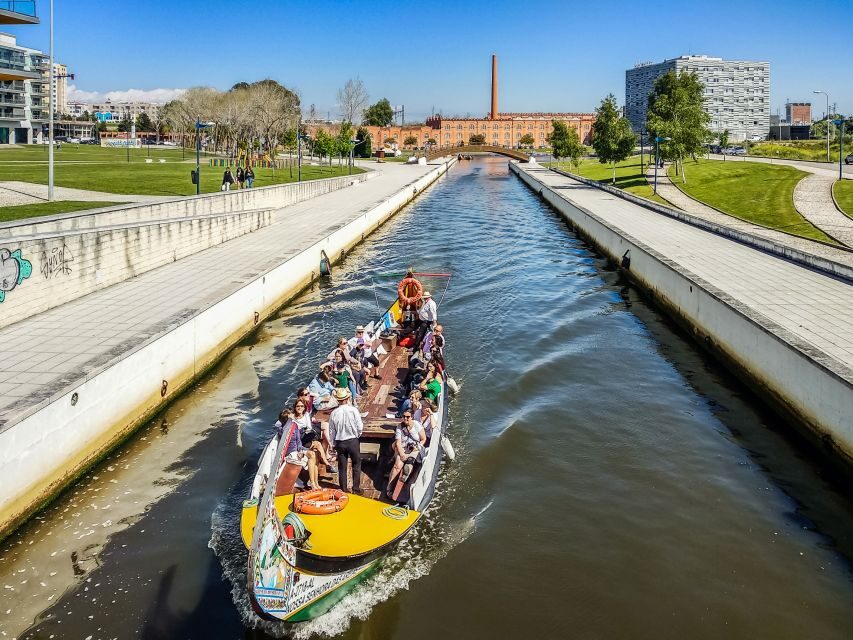From Porto: Aveiro, Paiva Walkways and Arouca 516 Footbridge - Crossing the Arouca 516 Suspension Bridge