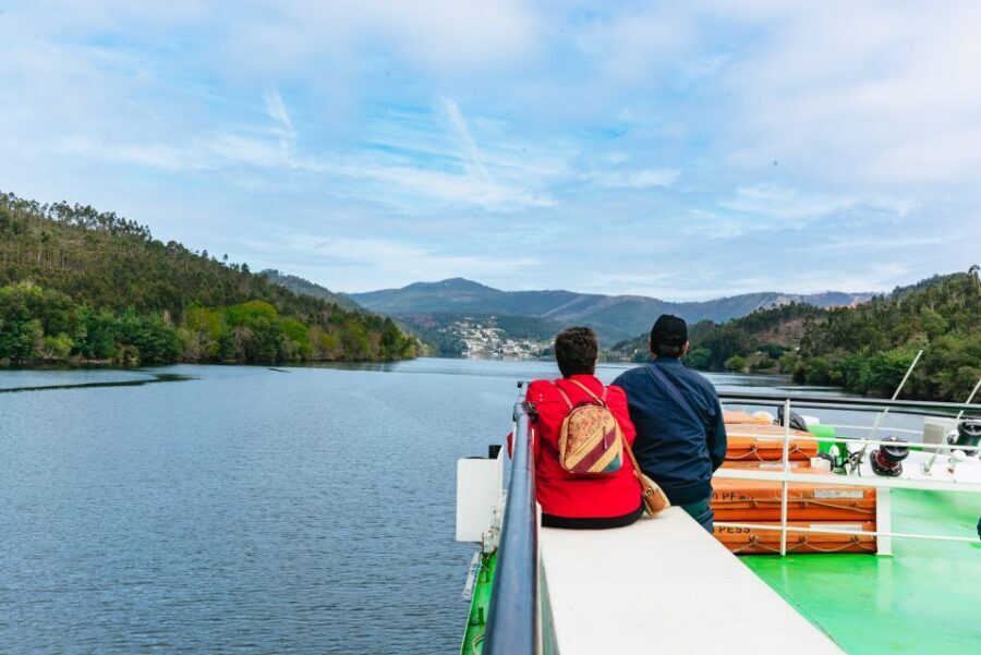 From Porto: Douro River Cruise to Régua with Lunch - What the Reviews Say