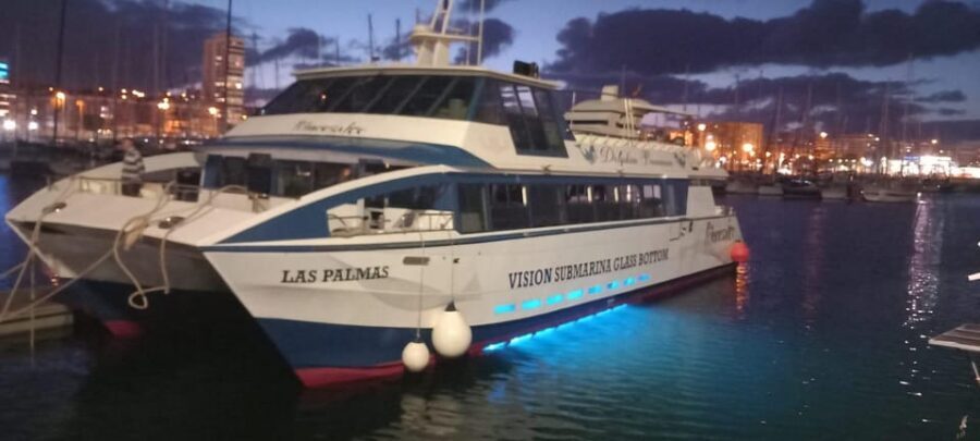 From Puerto Rico: Boat party along the coast. - Who Will Love This Tour?