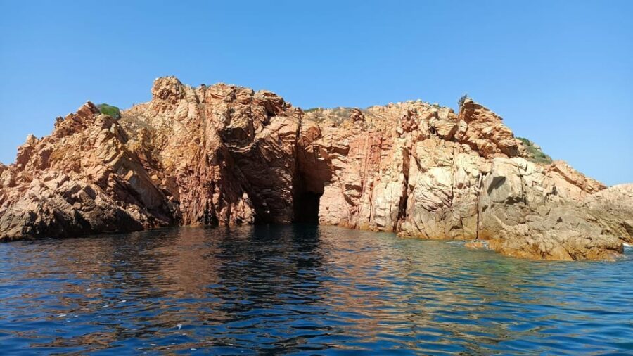 From San Teodoro: The Heart of the Tavolara Archipelago - An In-Depth Look at the Tavolara Boat Tour
