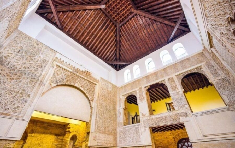 From Seville: Cordoba Full-Day Tour with Tickets Included - Exploring Córdoba’s Historic Streets