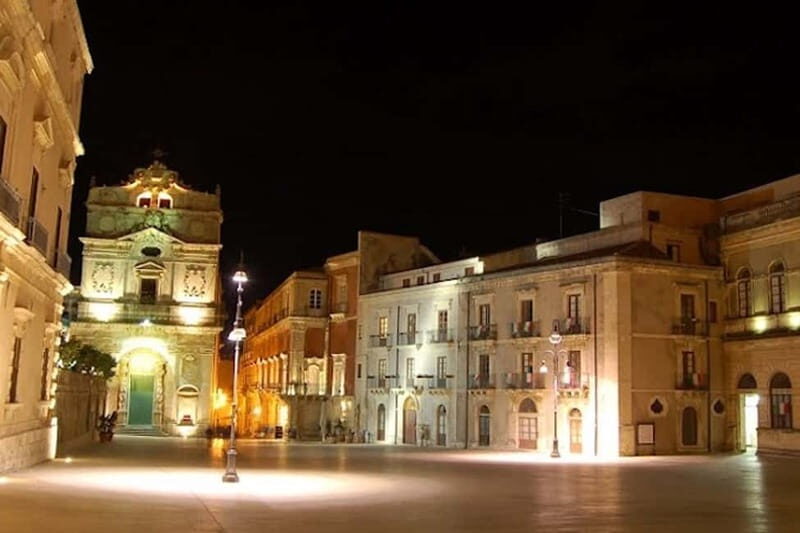 From Taormina: Syracuse Tour with lunch in Food Market - The Value of a Private Guided Tour