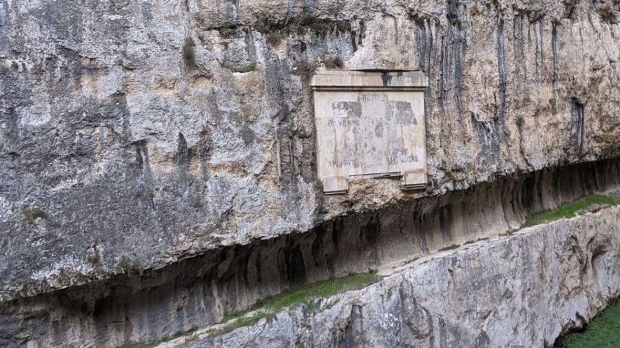 From Triponzo: Valnerina Tunnel and Mountain Hiking Tour - Authenticity and Experience Quality