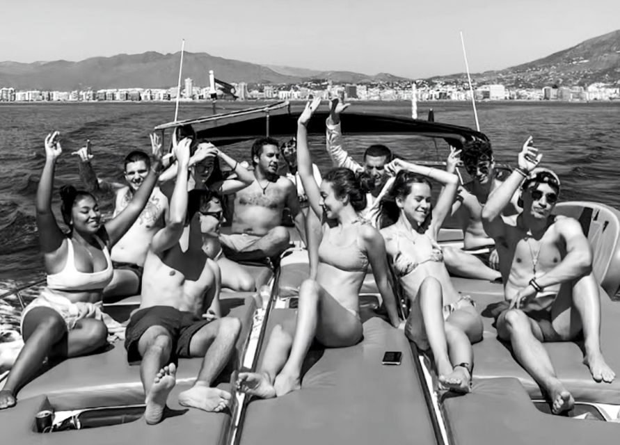 Fuengirola: Dolphin Watching by Yacht with Snacks and Drinks - The Joys of Swimming and Relaxation