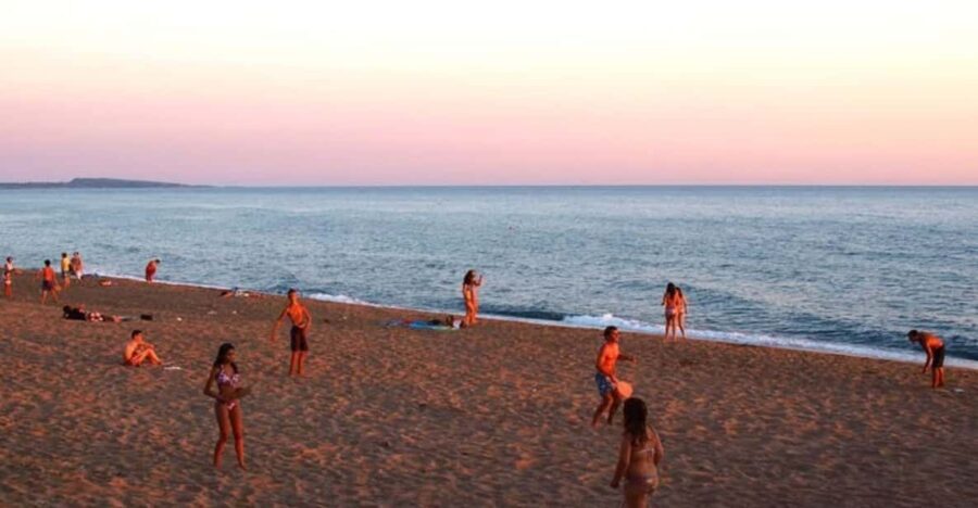Fun with family's (sports or beach) in Greece - Who Should Consider This Tour?